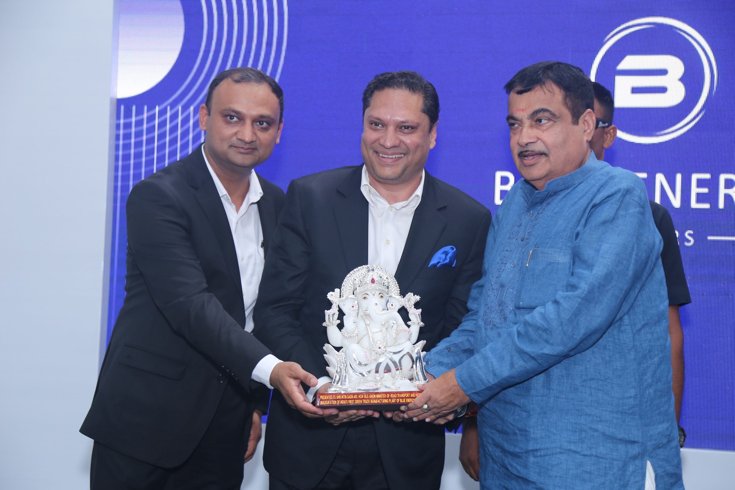 Blue Energy Motors Launches India’s First Lng-Fueled Green Truck ...